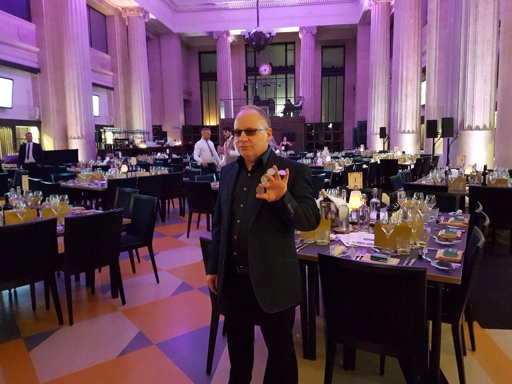 Magic at the iconic Banking Hall in London - Dean Meredith